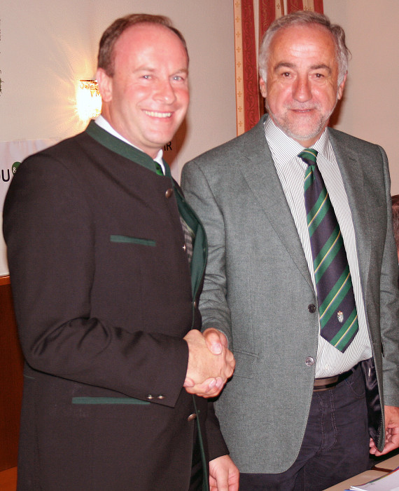 Mister 100 Prozent: Bgm. Peter Bacher wurde zum ersten Parteiobmann der ...